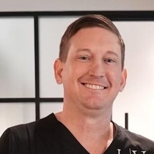 Ryan Endress, MD Reviews, Before and After Photos, Answers - RealSelf