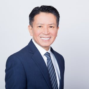 Peter Newen, MD Reviews, Before and After Photos, Answers - RealSelf