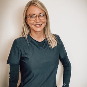 Jennifer Reichel, MD Reviews, Before and After Photos, Answers - RealSelf