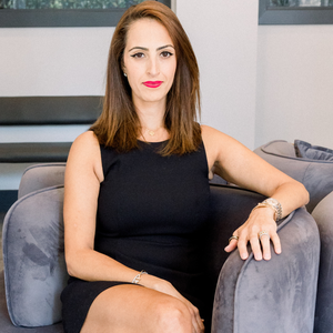 Tulsi Kotecha, MD Reviews, Before and After Photos, Answers - RealSelf