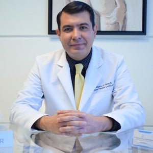 Alberto Enrique Perez Banuelos, MD Reviews, Before and After Photos ...