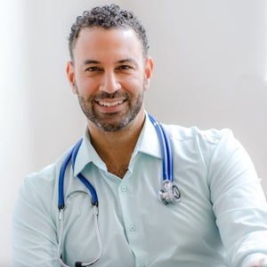 Stephen Matta, DO Reviews, Before and After Photos, Answers - RealSelf