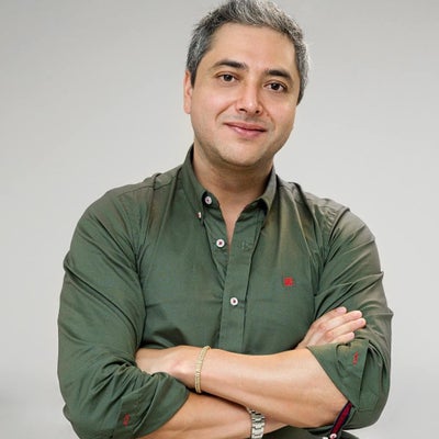 Leonardo Carrillo, MD Reviews, Before and After Photos, Answers - RealSelf