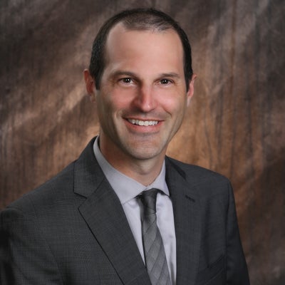 Justin Hellman, MD Reviews, Before and After Photos, Answers - RealSelf