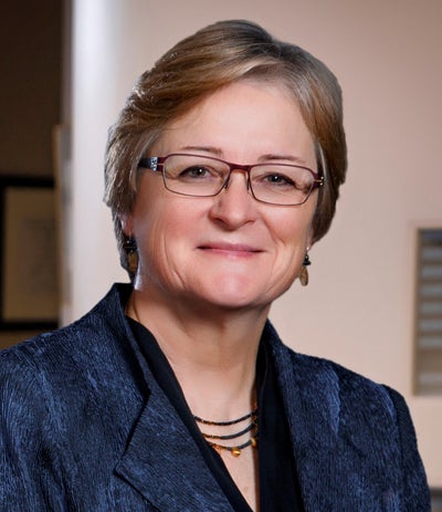 Elizabeth Hall-Findlay, MD Reviews, Before and After Photos, Answers ...