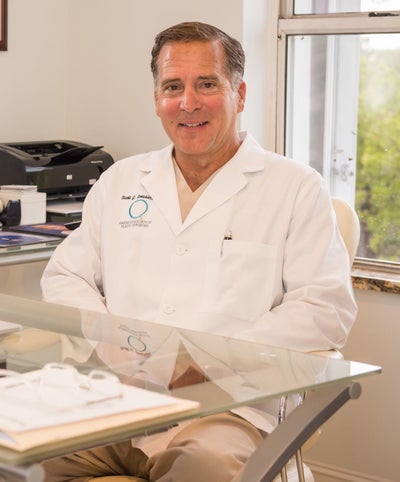 Scott Loessin, MD Reviews, Before and After Photos, Answers - RealSelf